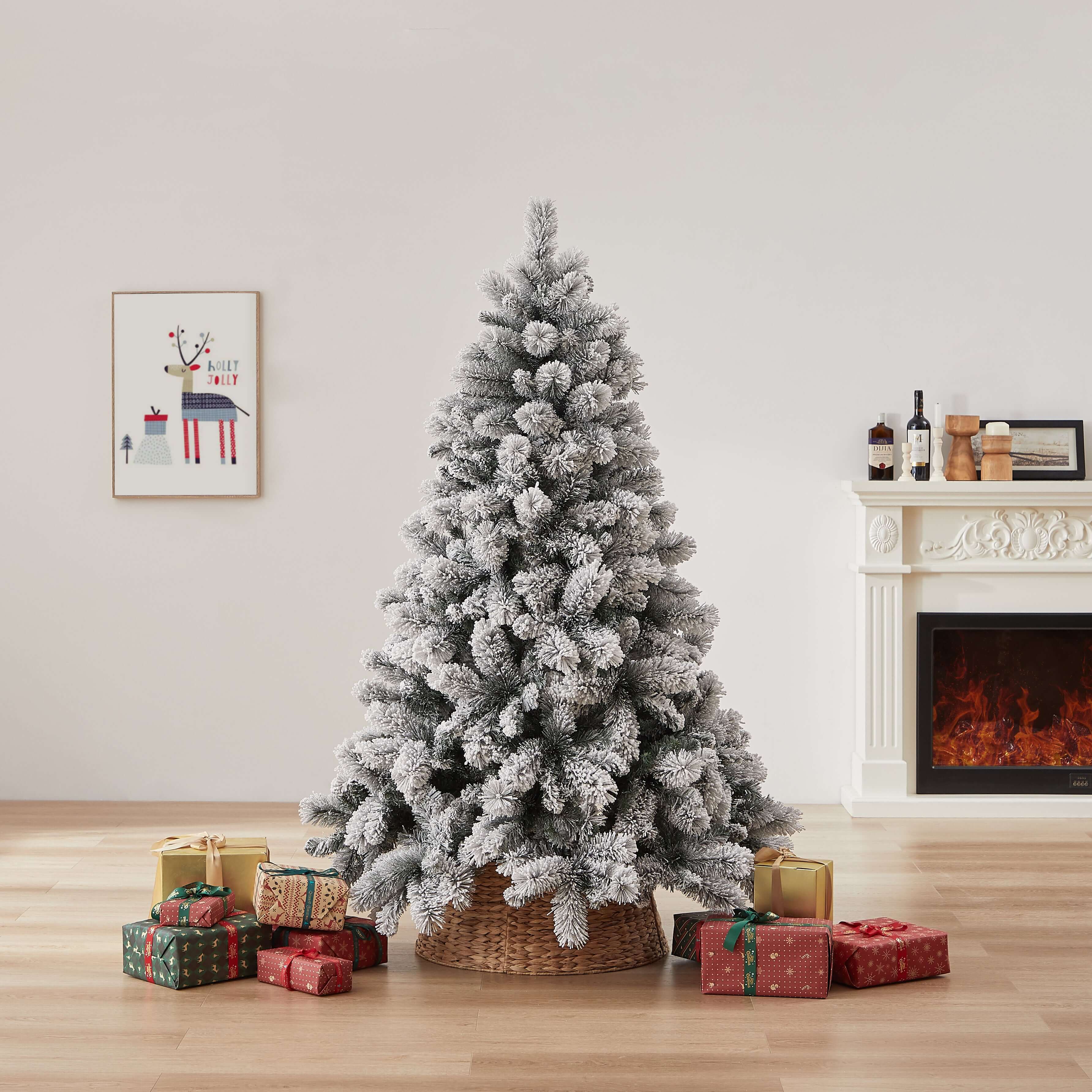 Wintry Majesty Deluxe Christmas Tree - 210cm (7Ft) – Space General
