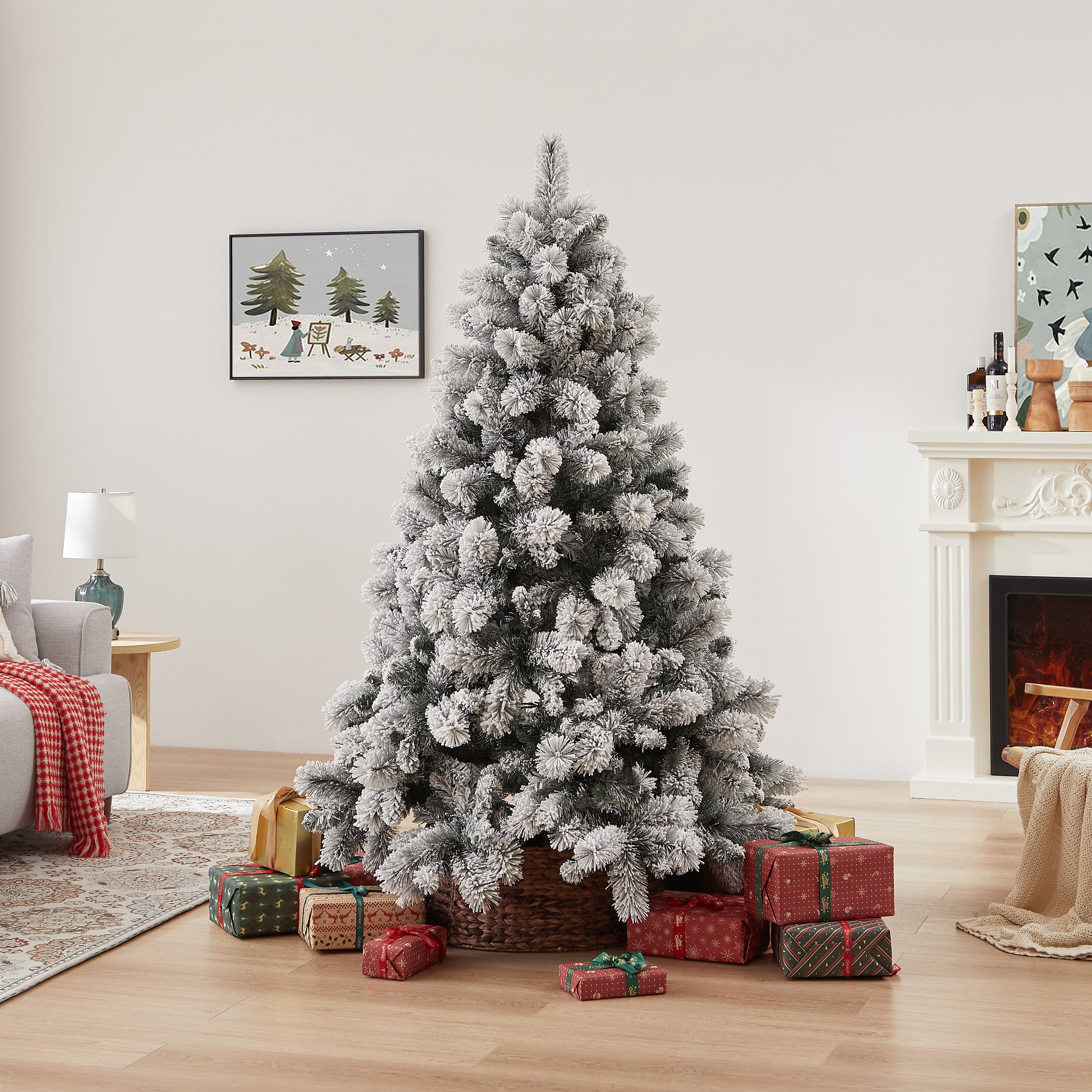 Wintry Majesty Deluxe Christmas Tree - 180cm (6Ft) – Space General